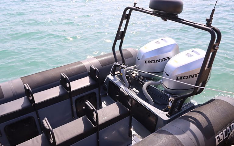 Επιχειρησιακό φουσκωτό σκάφος ESCAPE RIB 750 MIL - Boat & Fishing